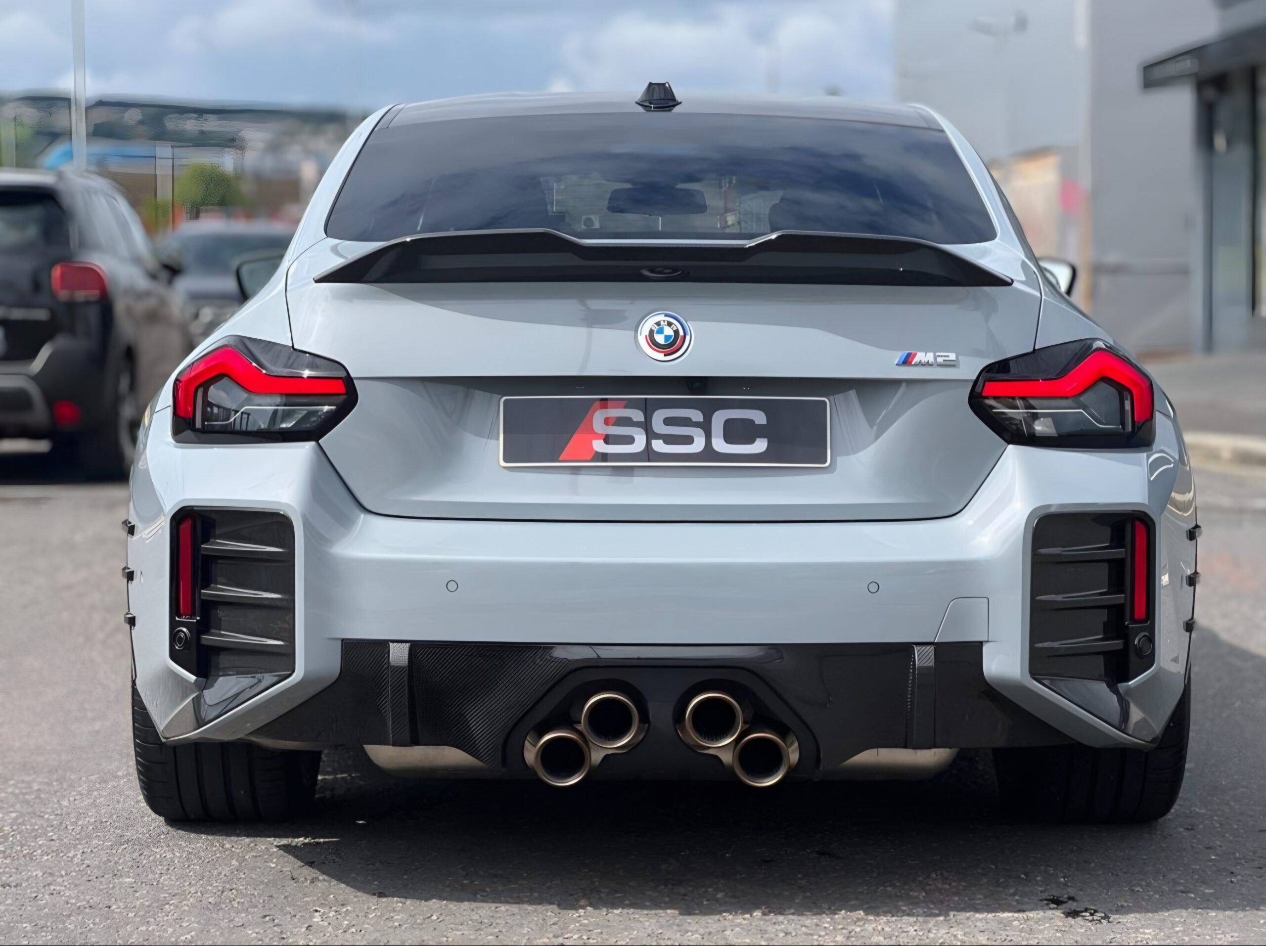 G87 / G42 GLOSS BLACK M PERFORMANCE STYLE BOOT SPOILER – Karbon Auto