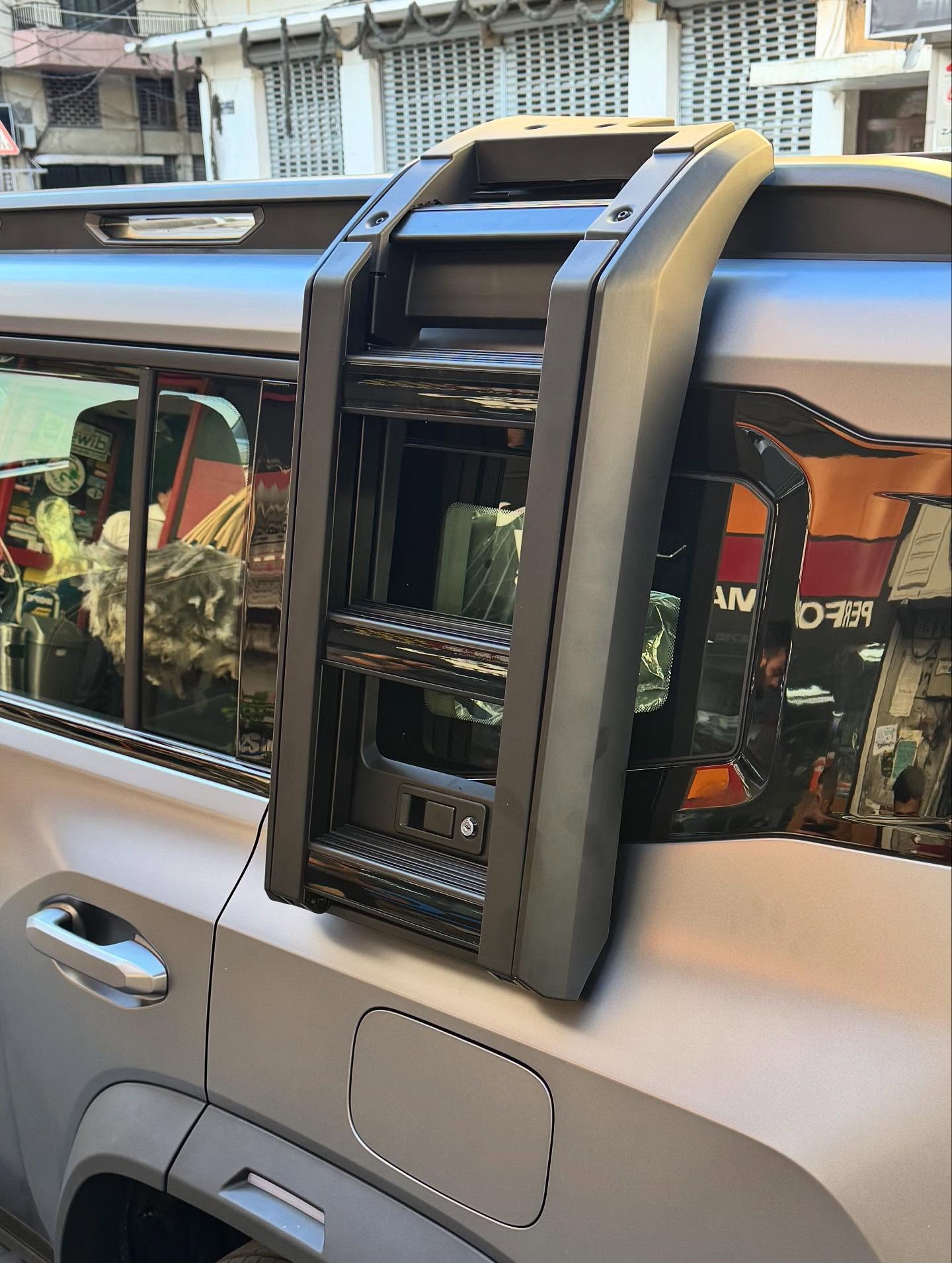 JETOUR T2 DEFENDER STYLE SIDE LADDER – Karbon Auto